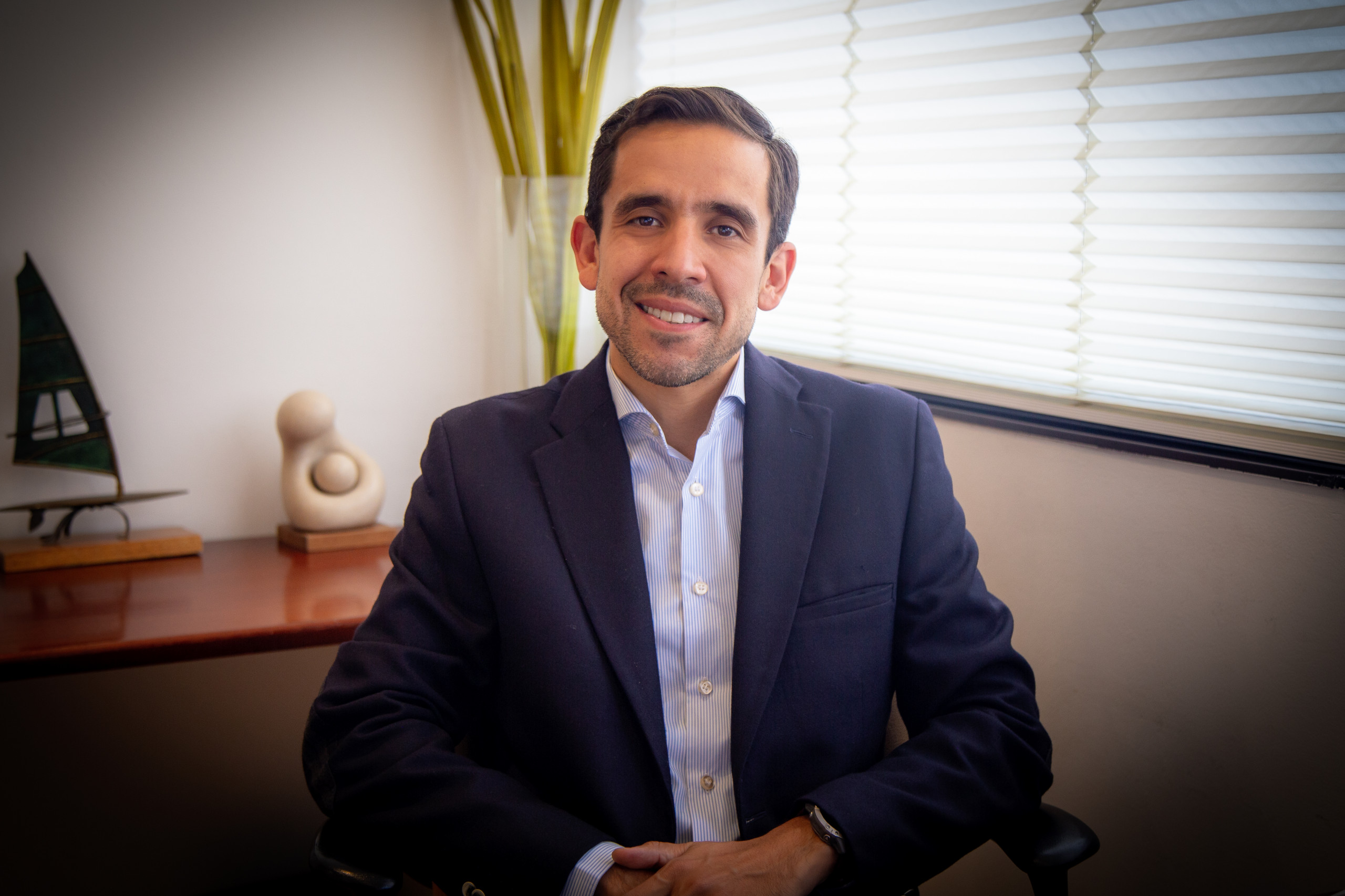 | Dr. Juan I. Monjarás